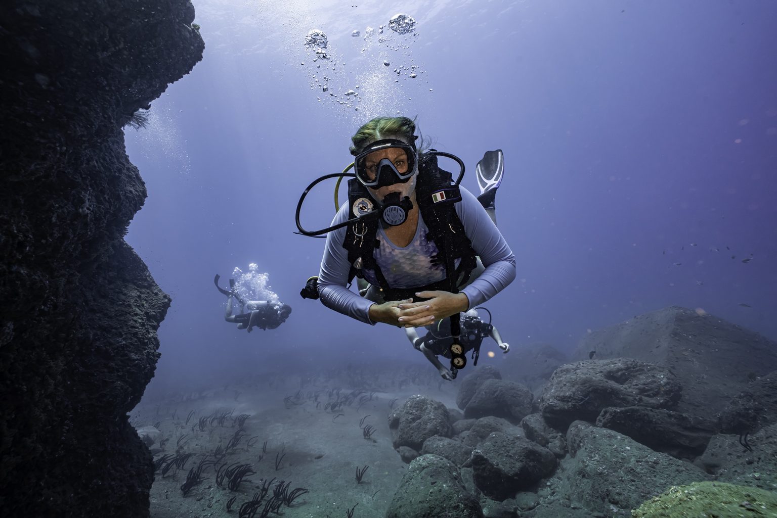 PADI DIVEMASTER INTERNSHIP - Cham Island Diving Center